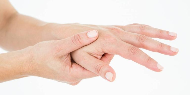 ¿Qué tan saludable es hacer crujir las articulaciones? - BeHealth